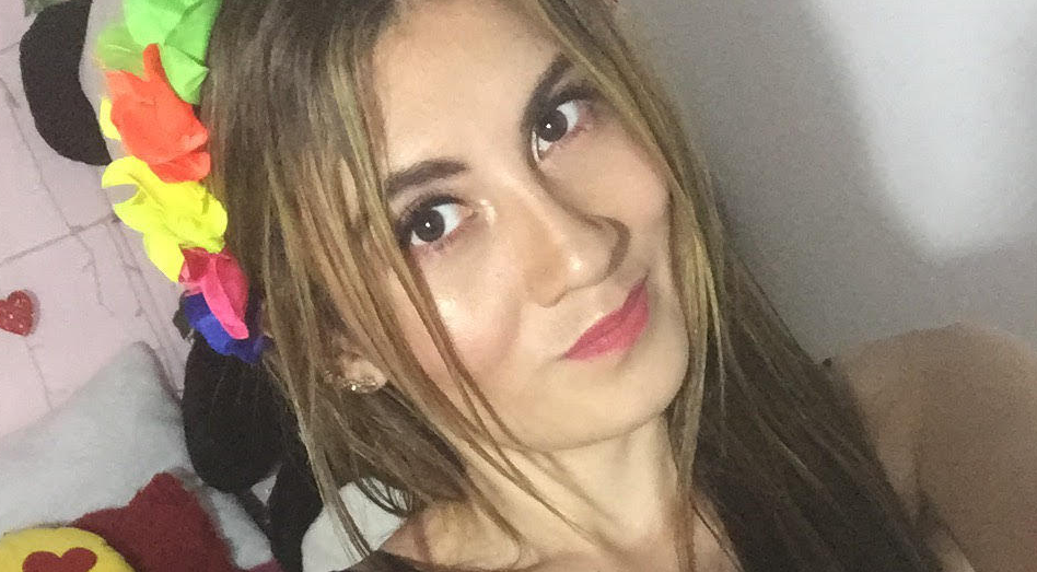 Candychaudx Spicy And Horny Latin Girl